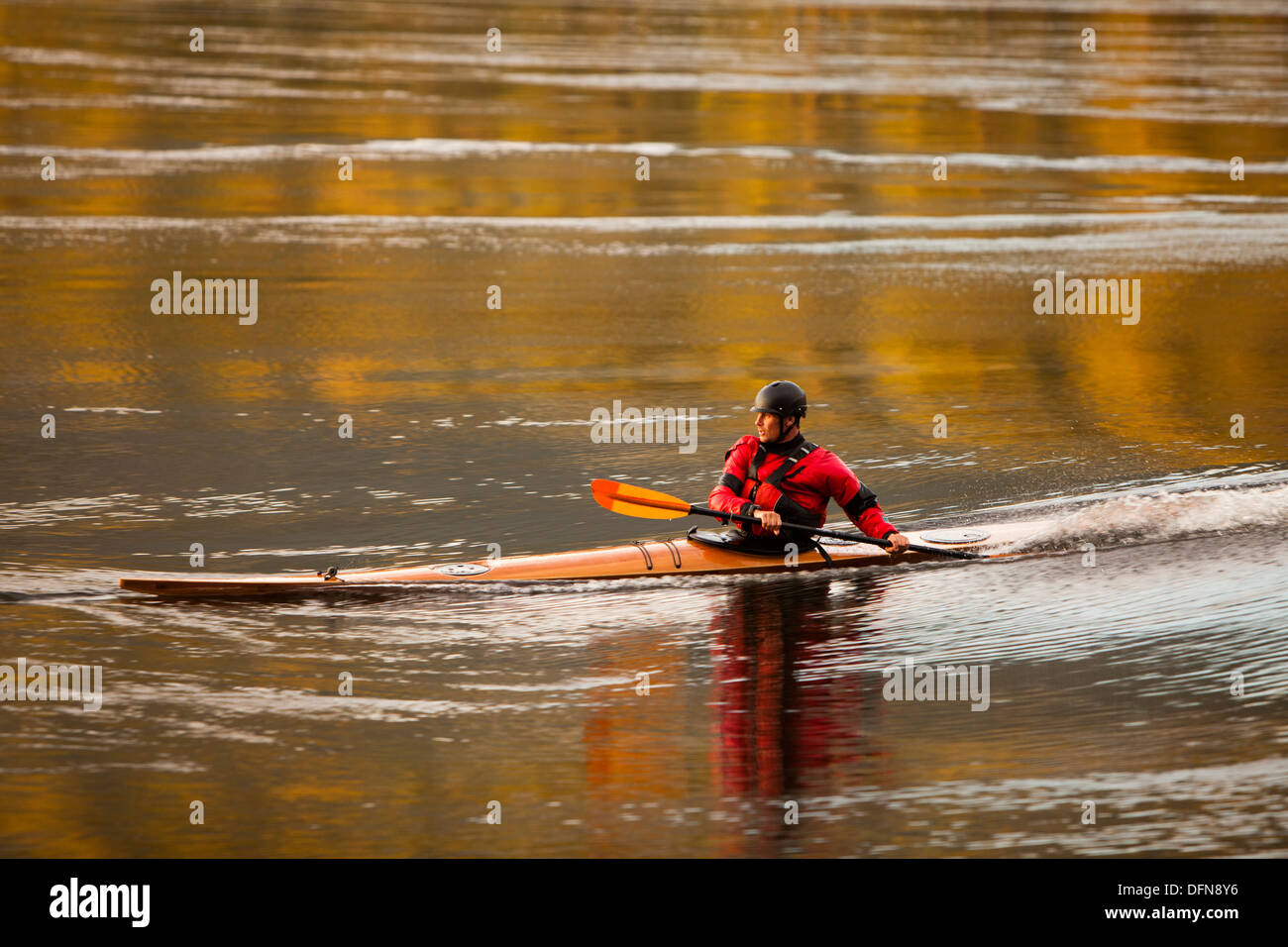 Cedar strip kayak Stock Photo - Alamy