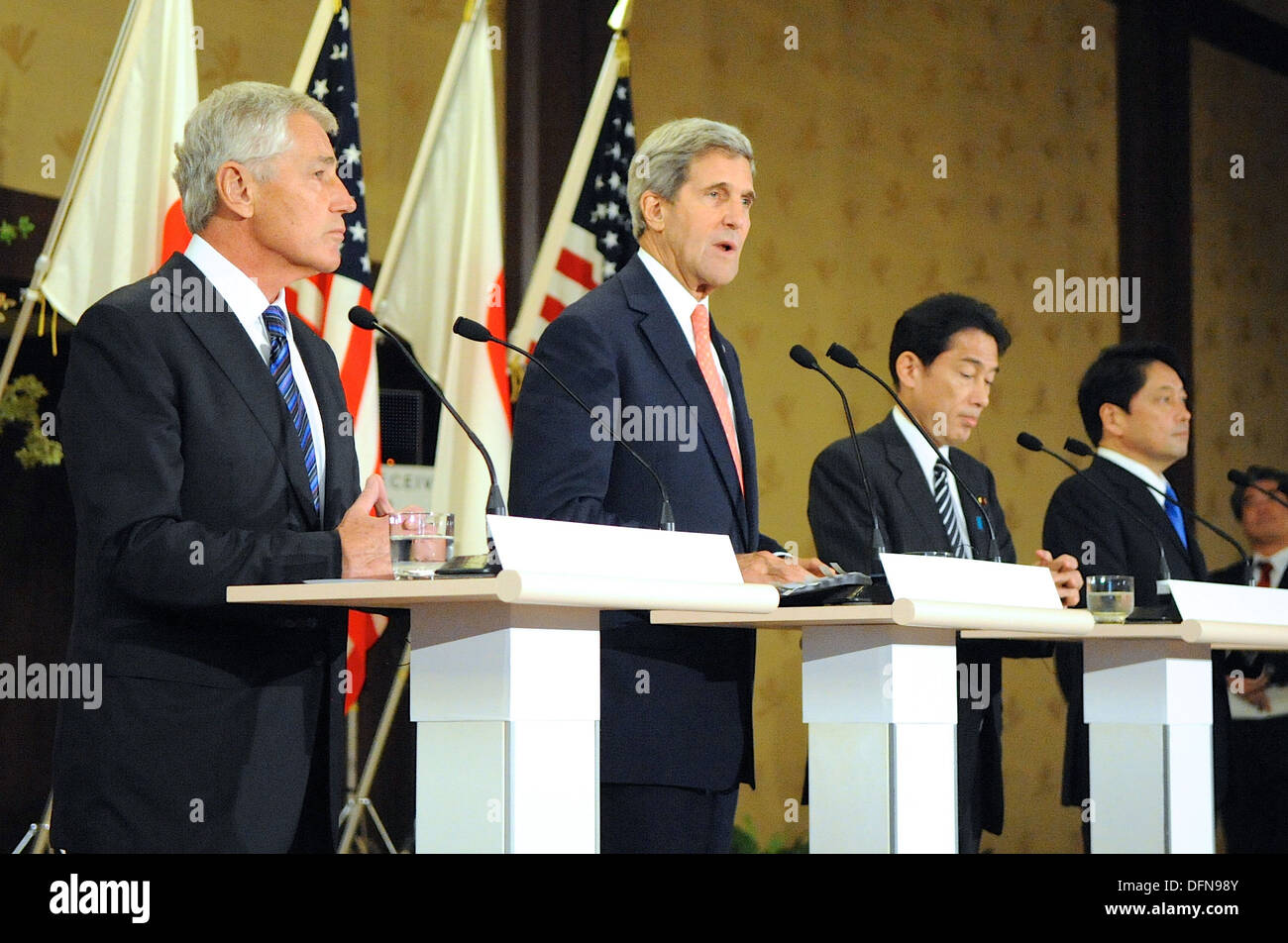 Secretary Kerry Address Reporters Stock Photo - Alamy