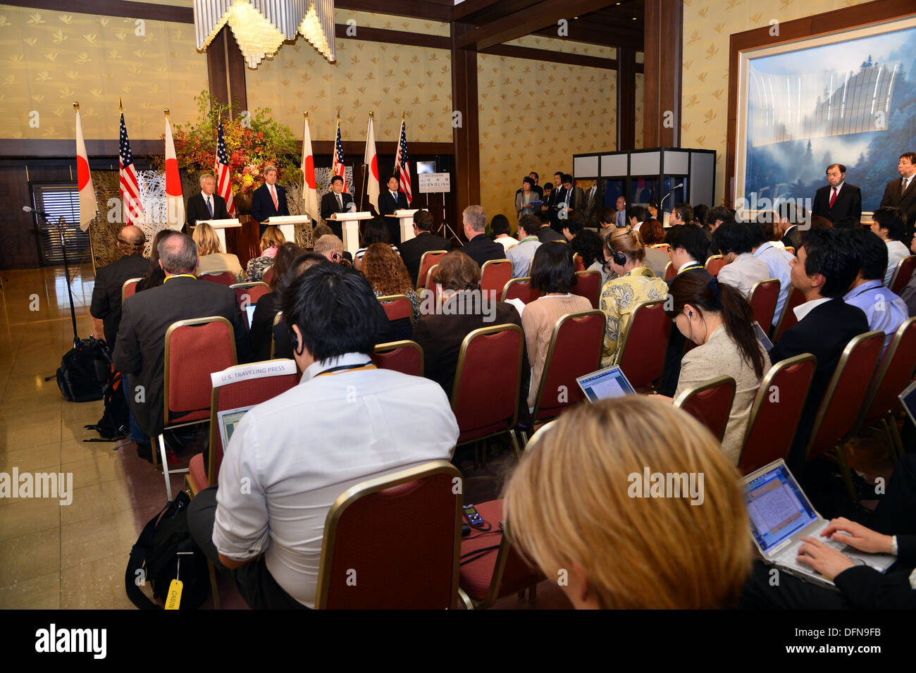 Participates in a joint hi-res stock photography and images - Alamy