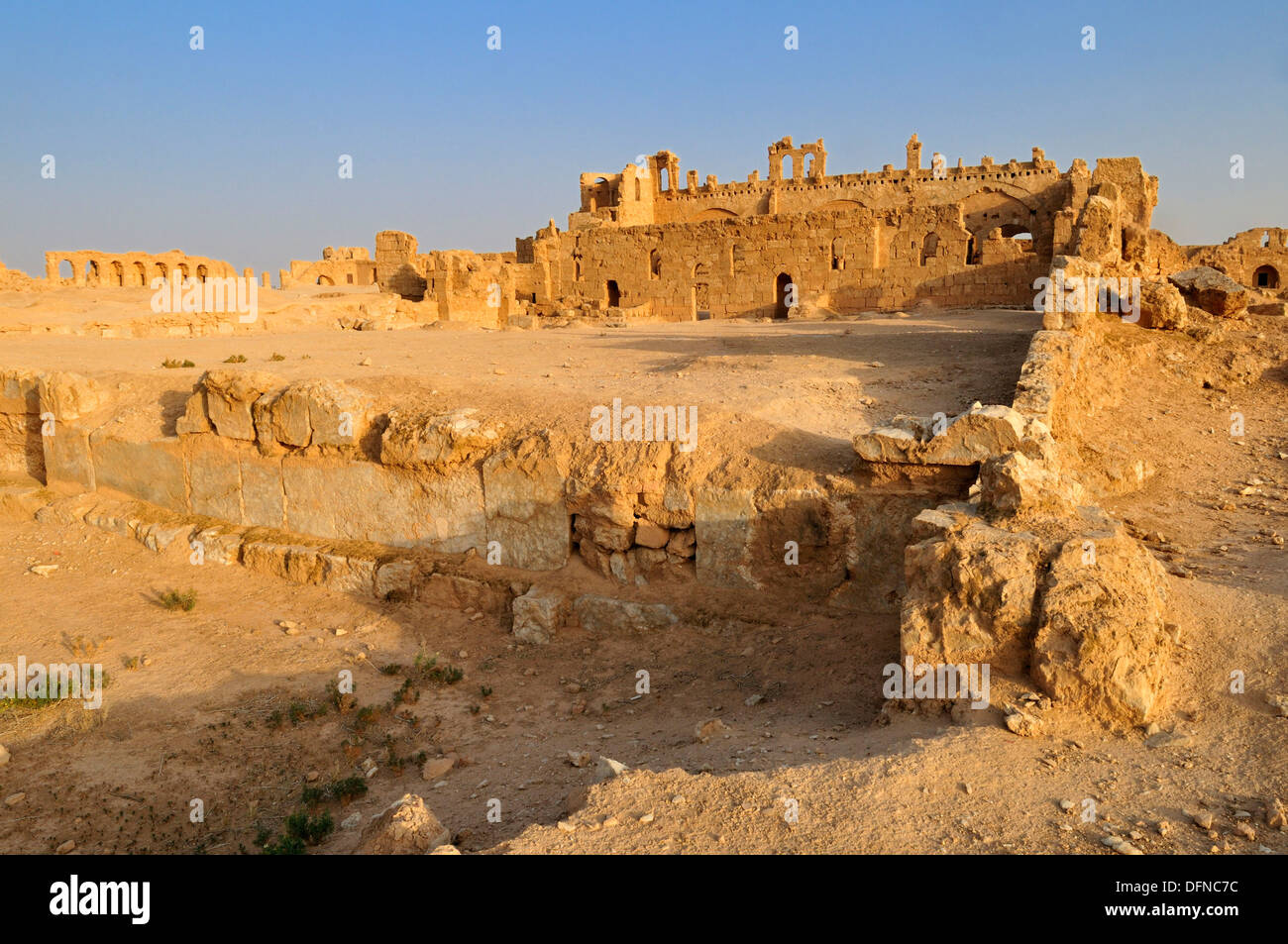 Resafa archaeology hi-res stock photography and images - Alamy