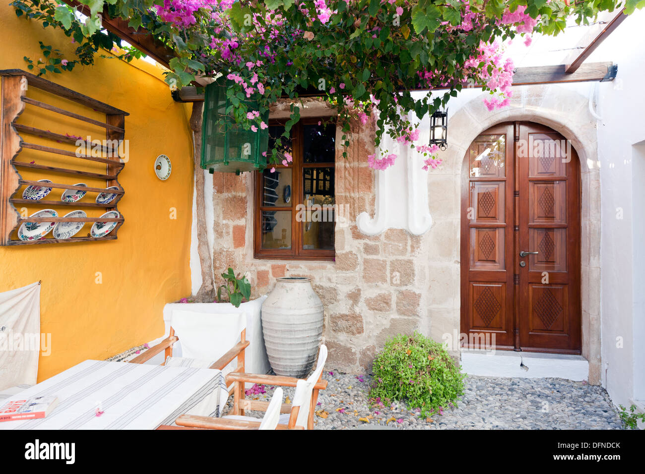 A Traditional Villa Lindos Rhodes Greek Islands Greece Stock Photo - Alamy
