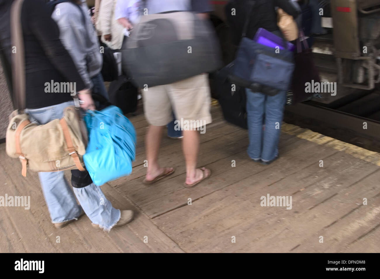 Passengers boarding a train hi-res stock photography and images - Alamy