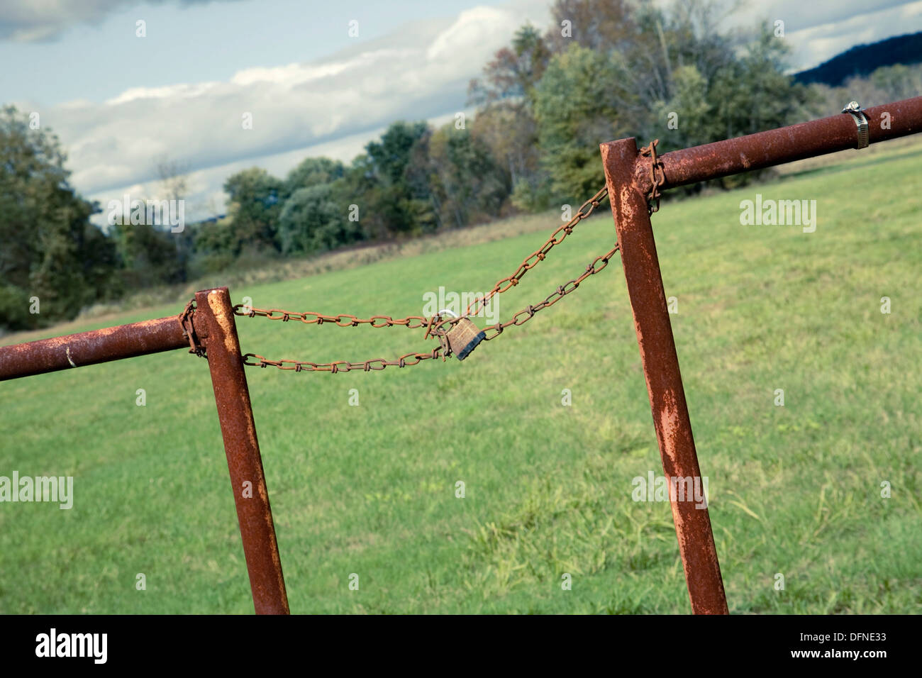 Closing Farm Gate High Resolution Stock Photography and Images - Alamy