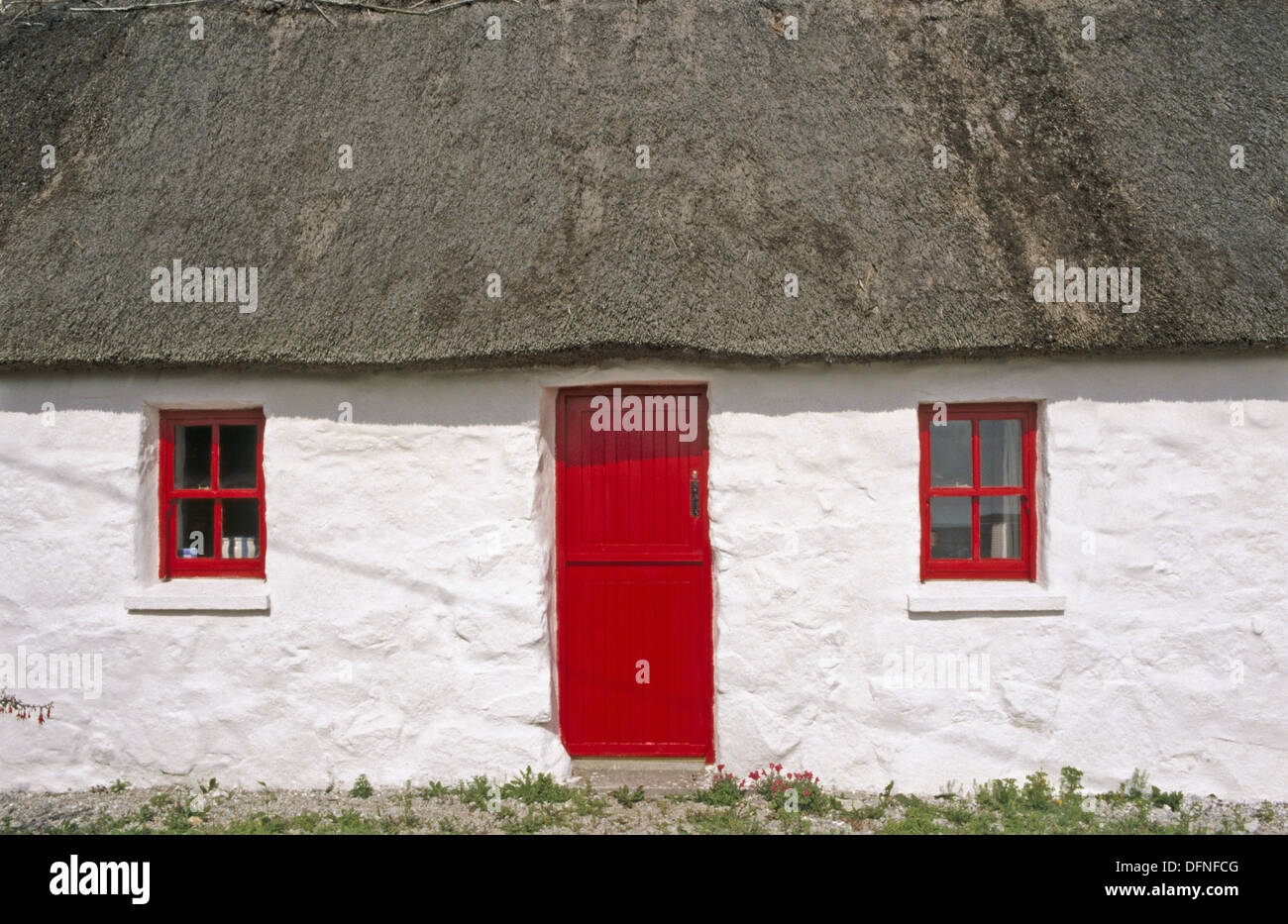 Galway typical house hi-res stock photography and images - Alamy