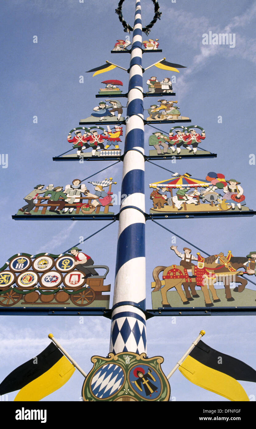 May pole dance hi-res stock photography and images - Alamy