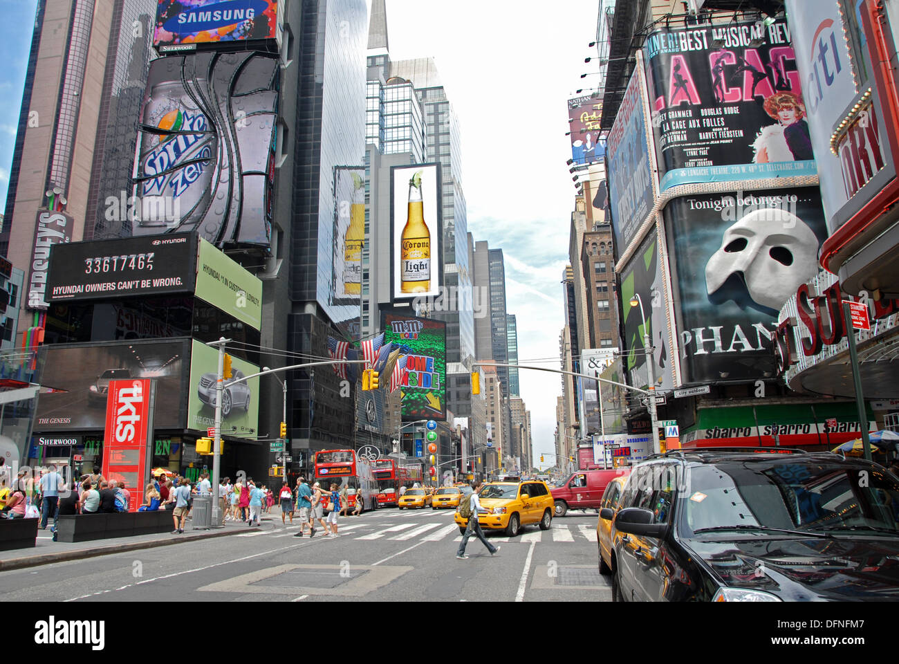 Corner of broadway and seventh avenue hi-res stock photography and ...