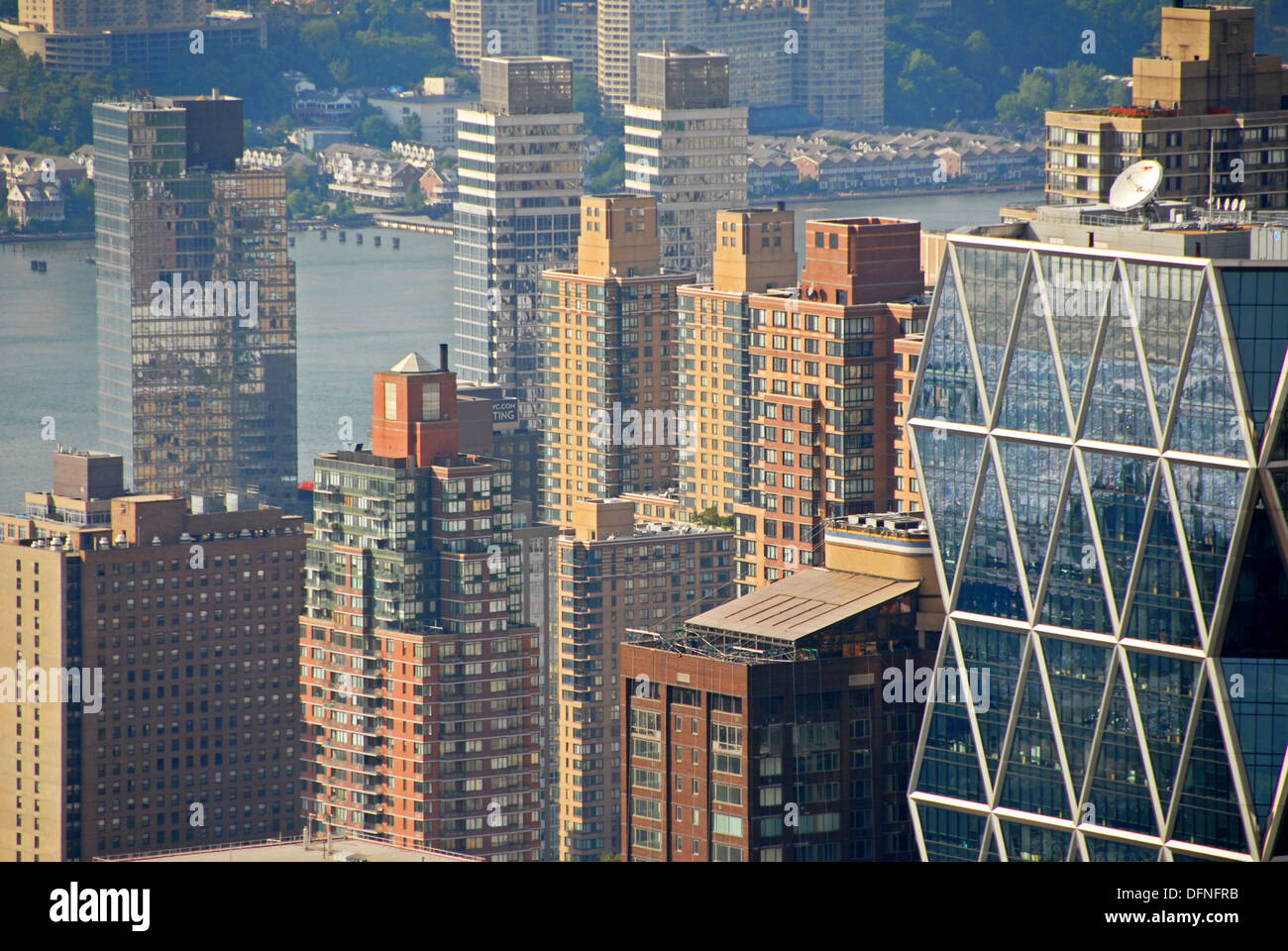 Hearst tower base hi-res stock photography and images - Alamy