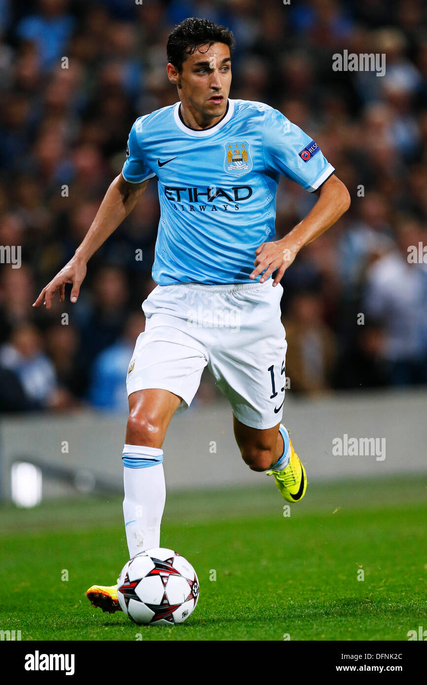 Jesus navas manchester city hi-res stock photography and images - Alamy