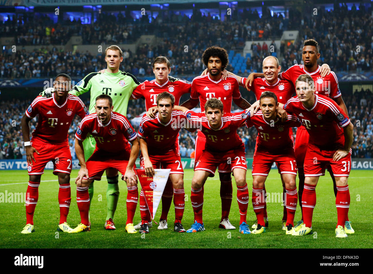 Fc bayern muenchen line up hi-res stock photography and images - Alamy