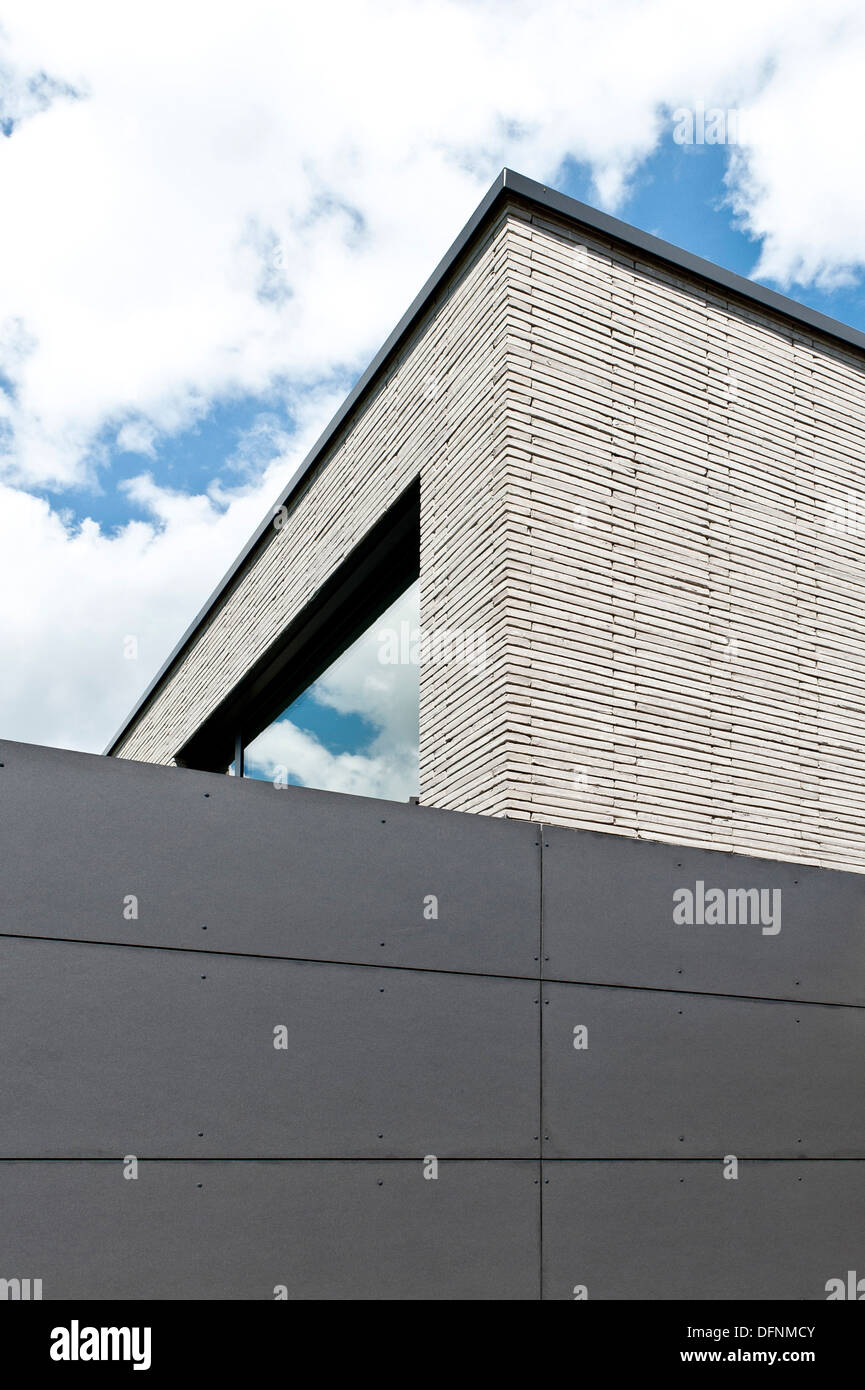 Non detached house hi-res stock photography and images - Alamy