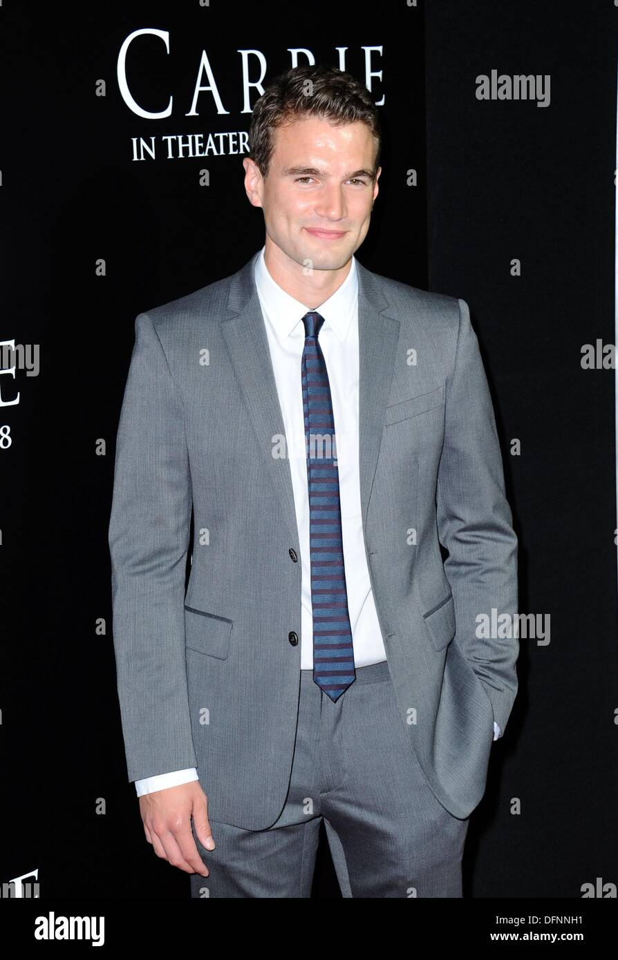Hollywood, California, USA. 7th October 2013. Alex Russell at arrivals ...