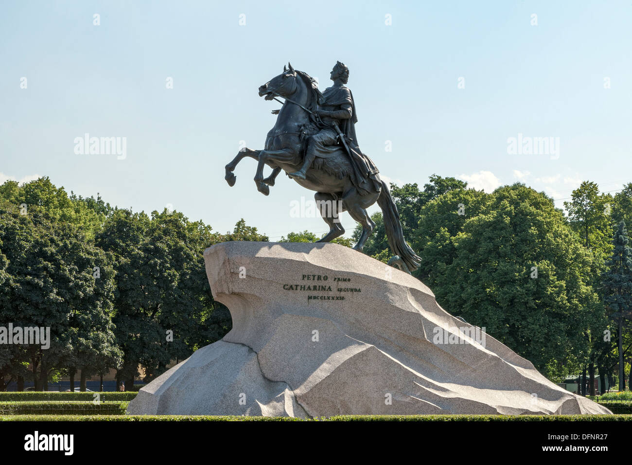 The Bronze Horseman portraying Peter the Great, atop the Thunder Stone ...