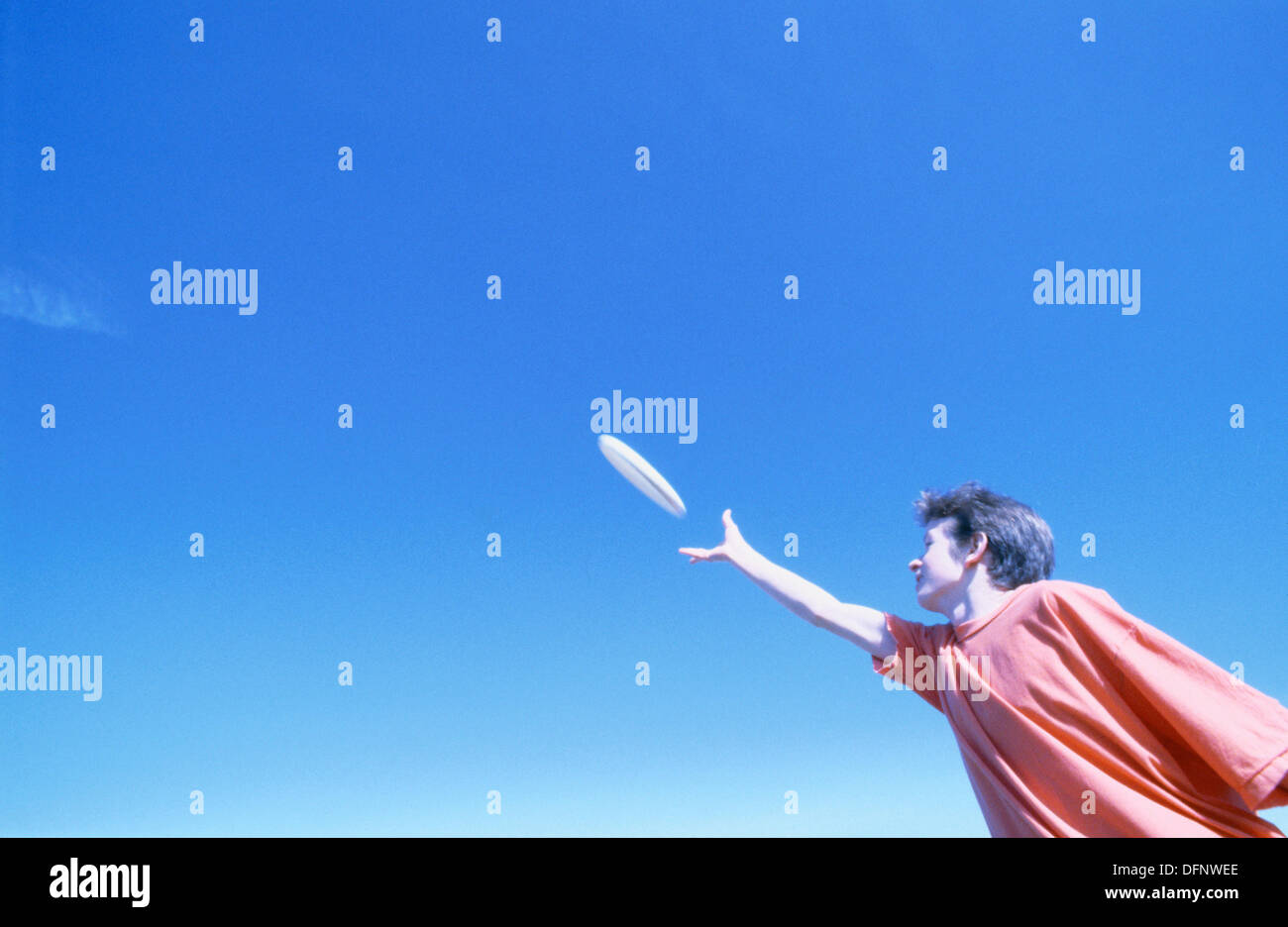 Ultimate frisbee catch hi-res stock photography and images - Alamy