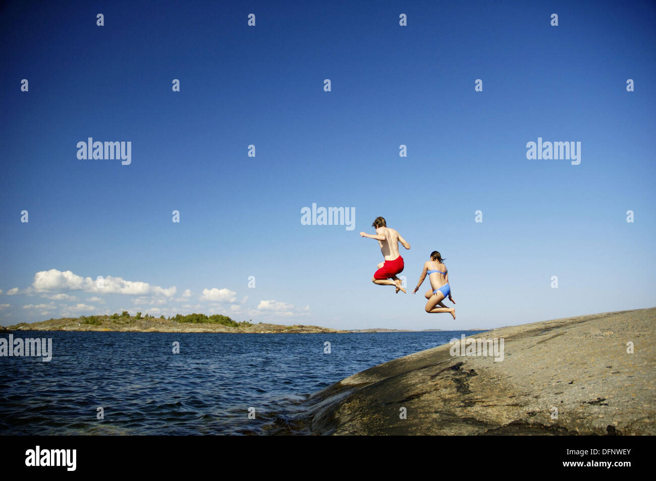 Children diving sea hi-res stock photography and images - Alamy