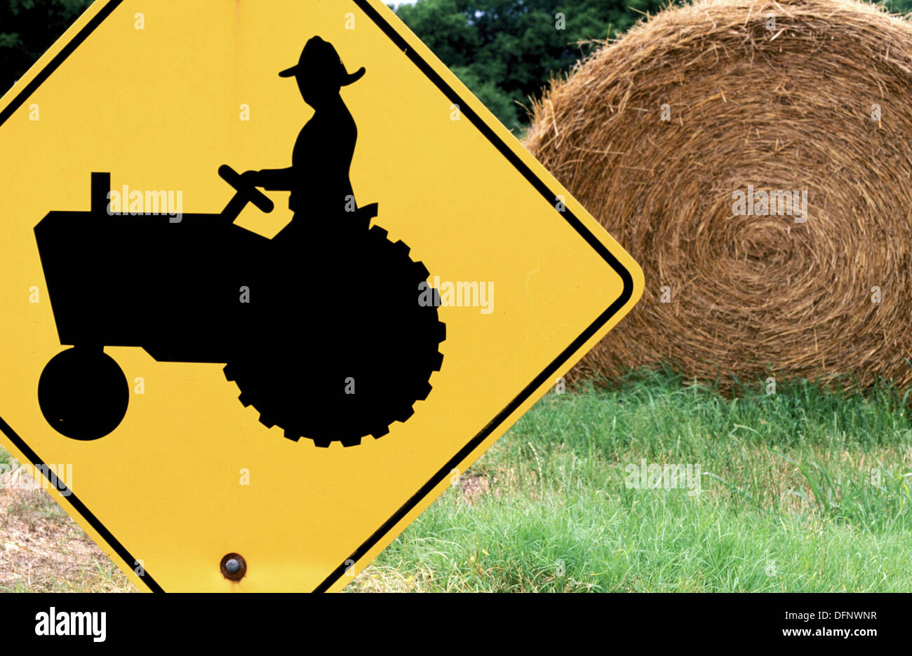 Warning sign farm machinery hi-res stock photography and images - Alamy