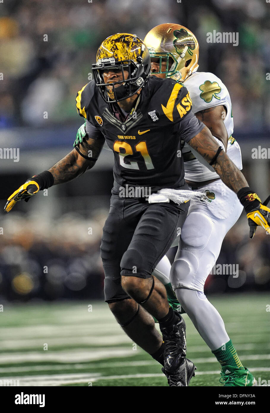Arizona State Sun Devils wide receiver Jaelen Strong (21) tries to ...