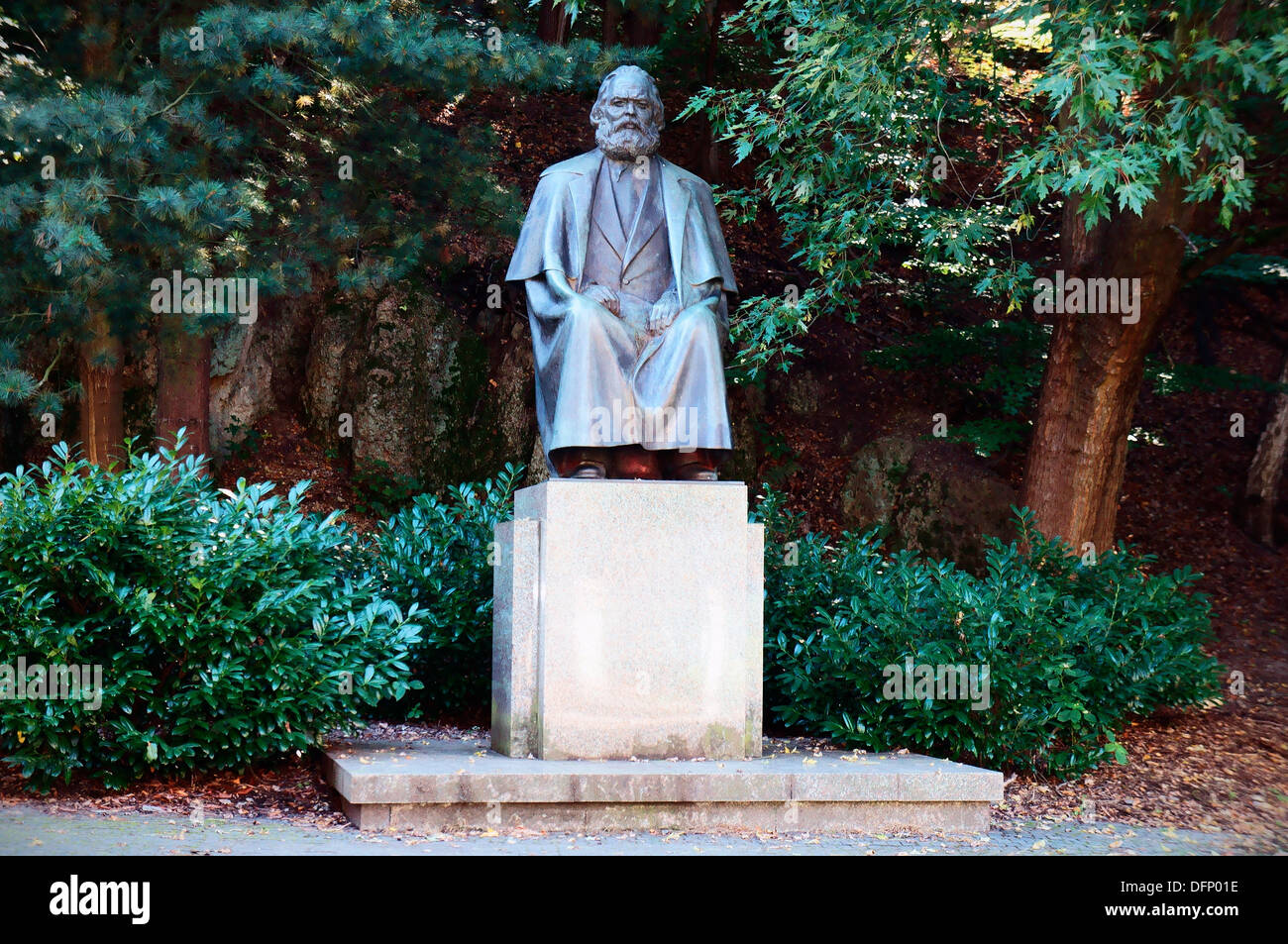 statue of Karel Marx Stock Photo - Alamy