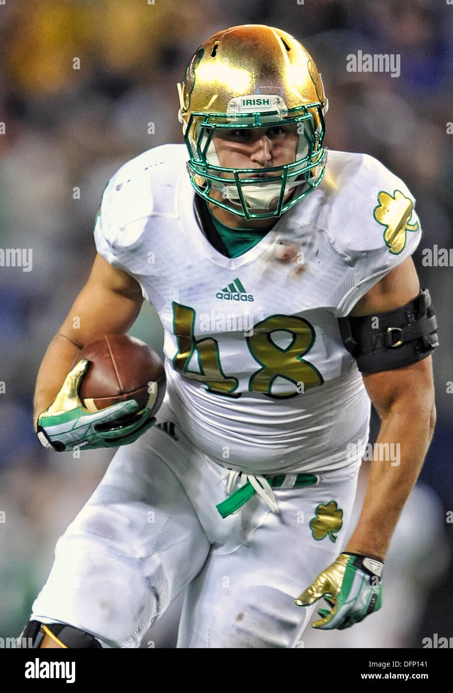 Notre Dame Fighting Irish linebacker Dan Fox (48) gets an INT and ...