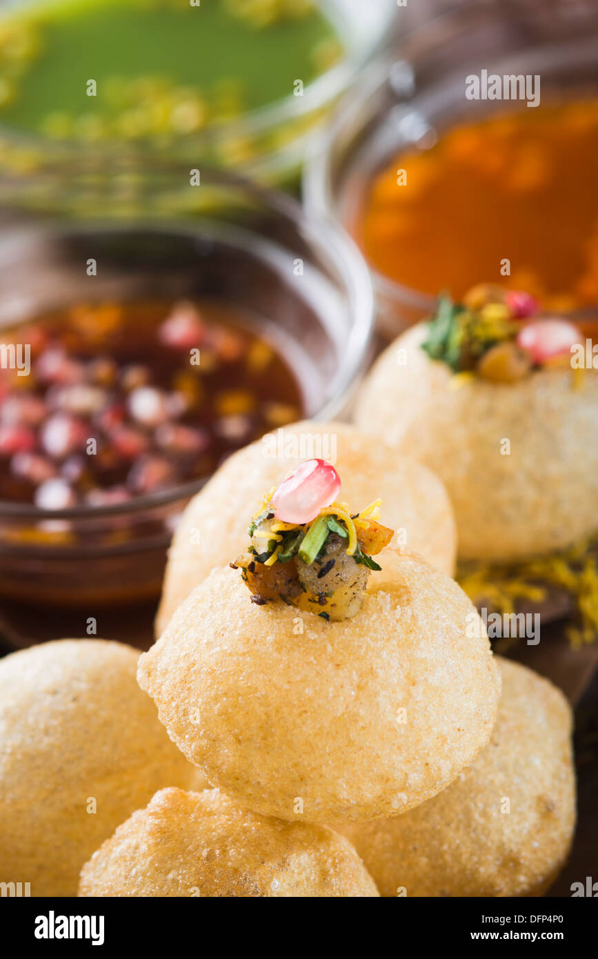 Paani puri hi-res stock photography and images - Alamy