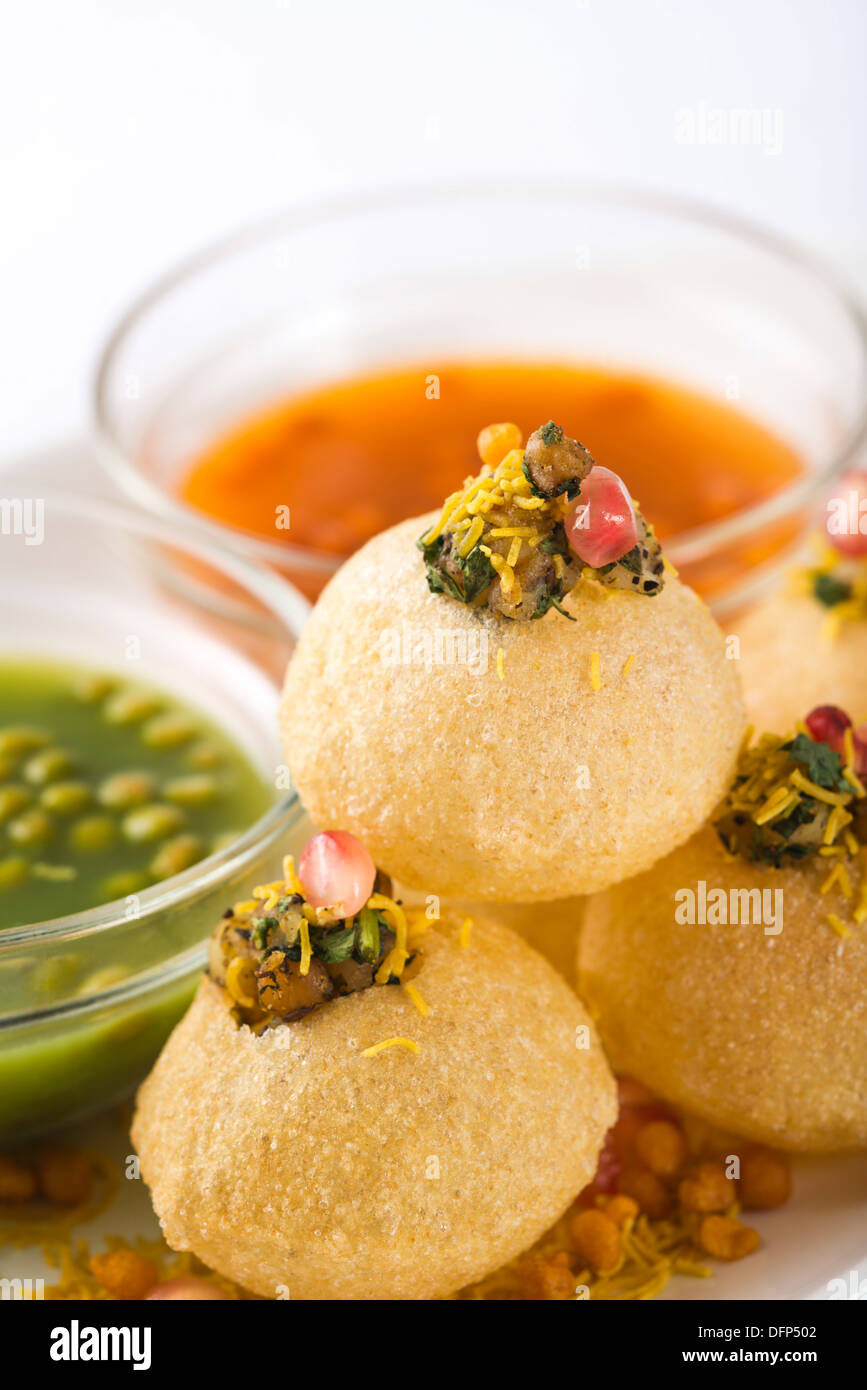 Puri of pani puri hi-res stock photography and images - Alamy