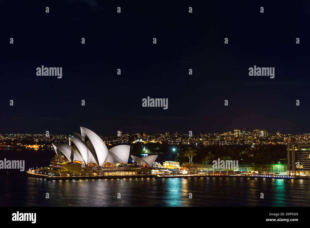 sydney opera house landmark in australia at night Stock Photo - Alamy