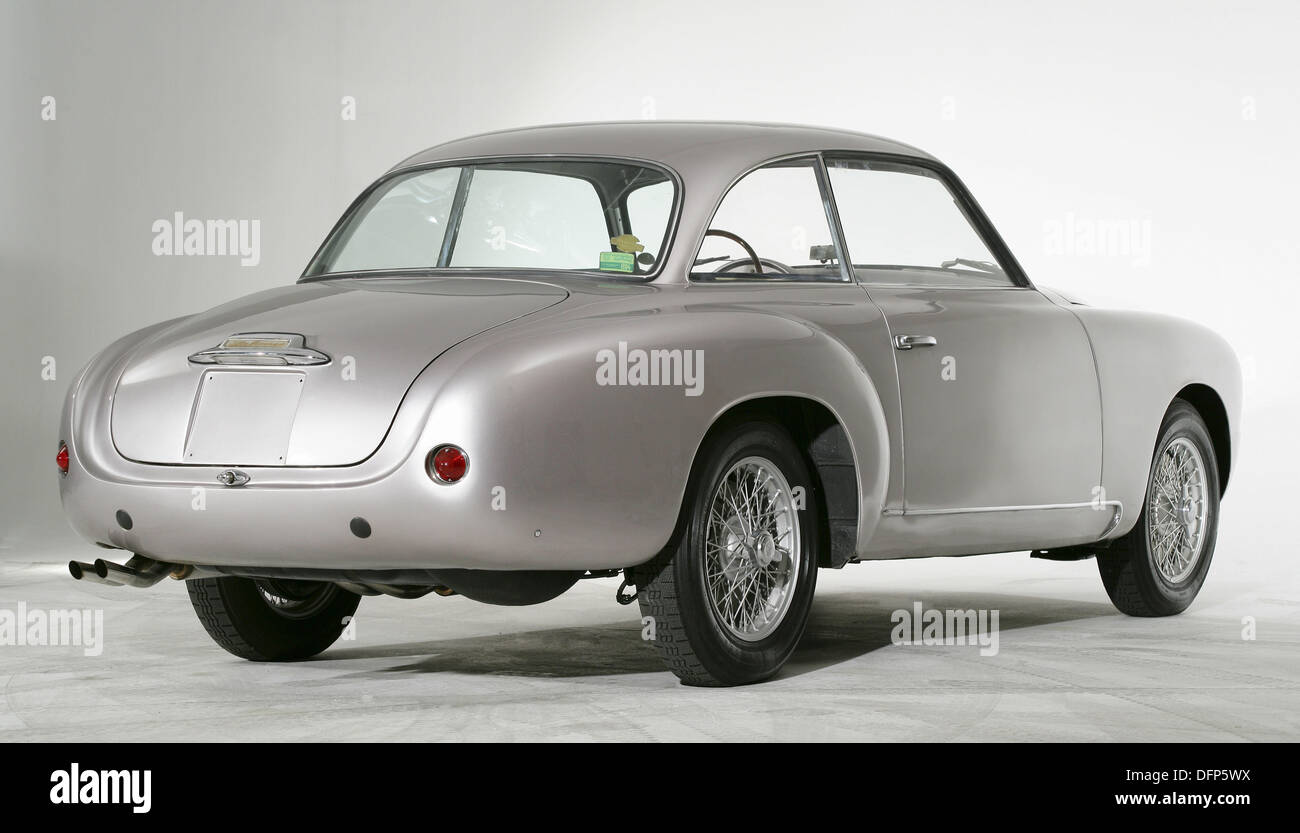 Classic alfa romeo interior hi-res stock photography and images - Alamy