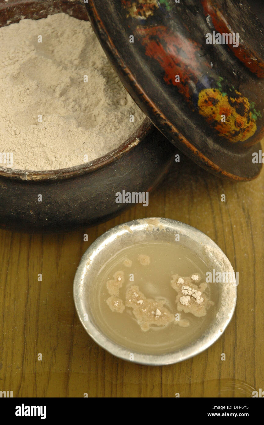 Ladakh food chang hi-res stock photography and images - Alamy