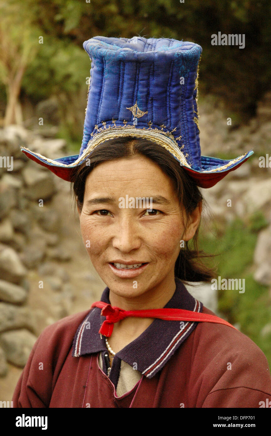 Alchi village hi-res stock photography and images - Alamy