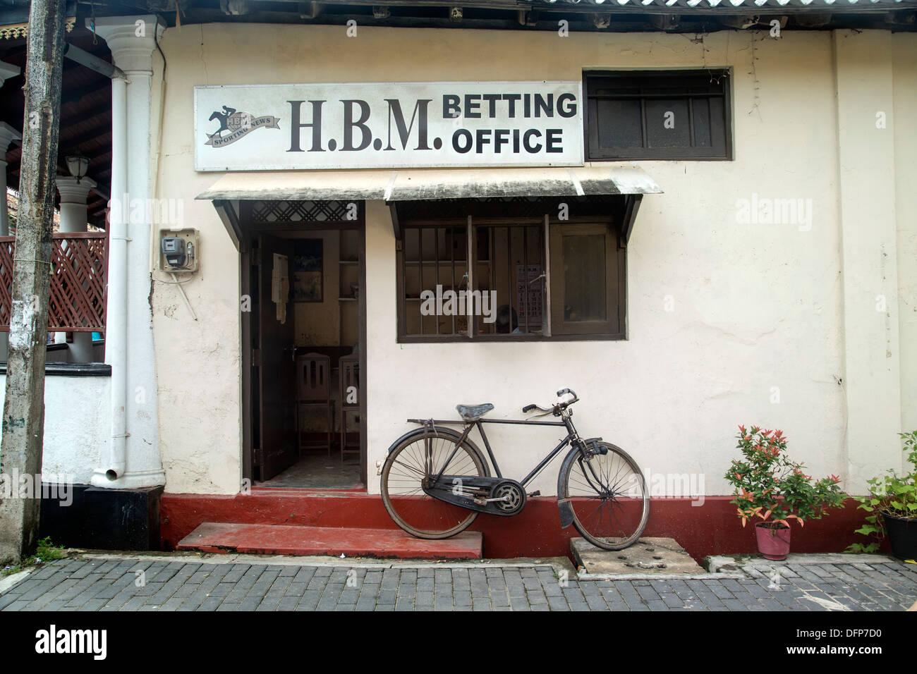 Betting office hi-res stock photography and images - Alamy