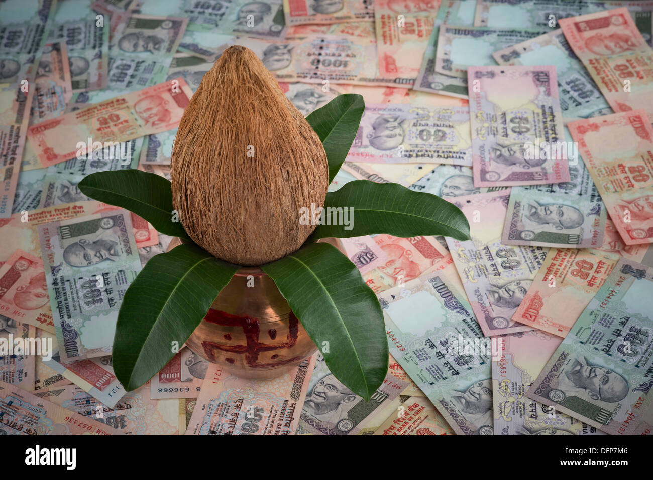 Kalash on indian paper currencies hi-res stock photography and images ...