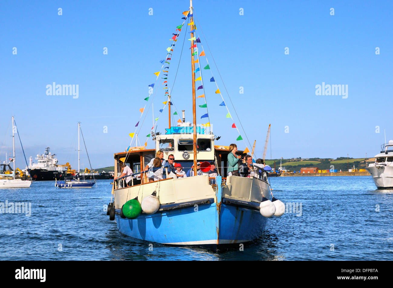 Falmouth cornwall ferry hi-res stock photography and images - Alamy