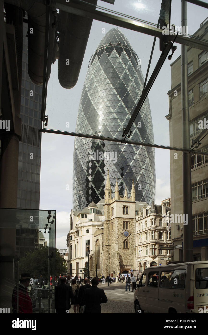 Headquarters swiss re london hi-res stock photography and images - Alamy
