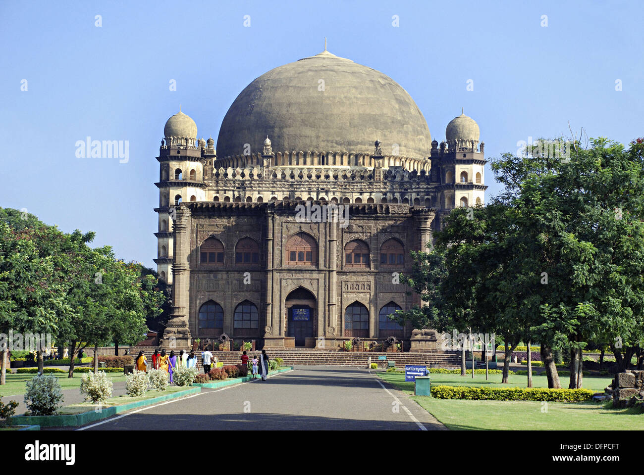 Adil shah hi-res stock photography and images - Alamy