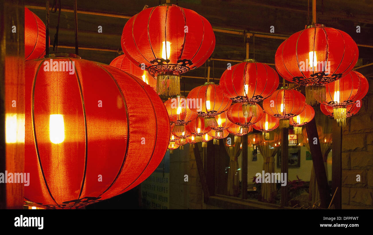 Red lantern beijing hi-res stock photography and images - Alamy