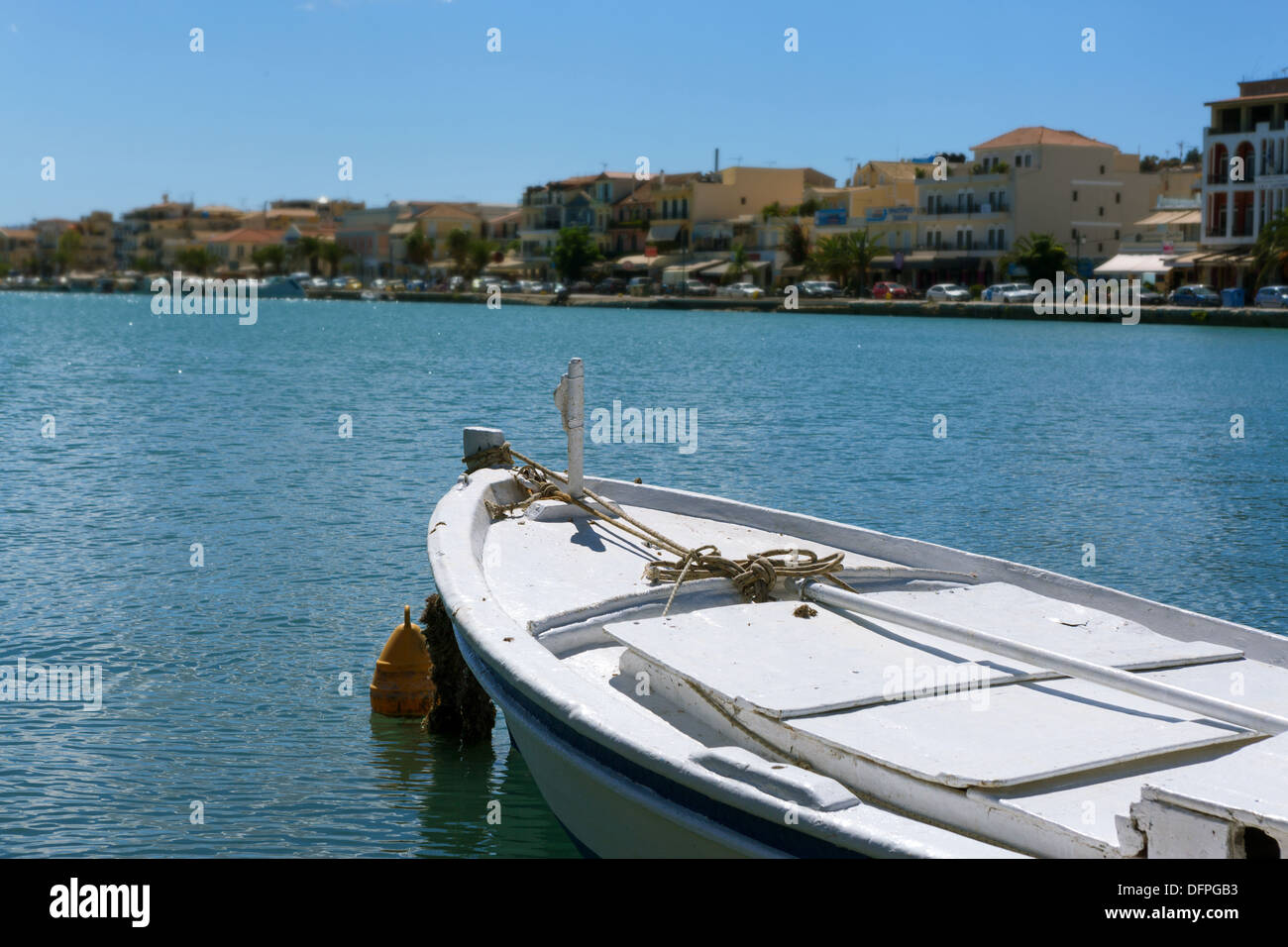 Small white rowing boat hi-res stock photography and images - Alamy