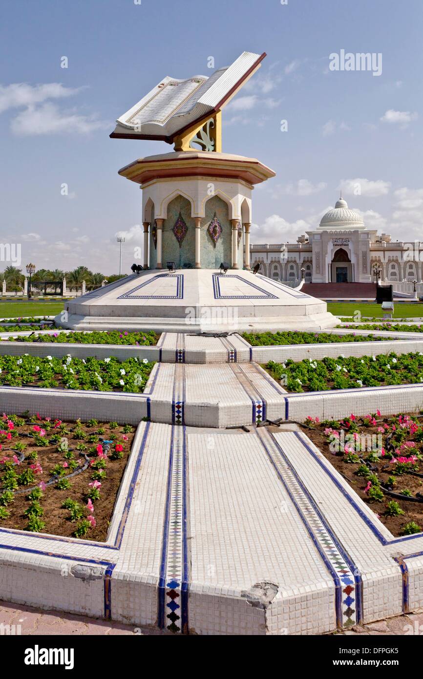 Quran Monument Cultural Center Roundabout Stock Photos & Quran Monument ...
