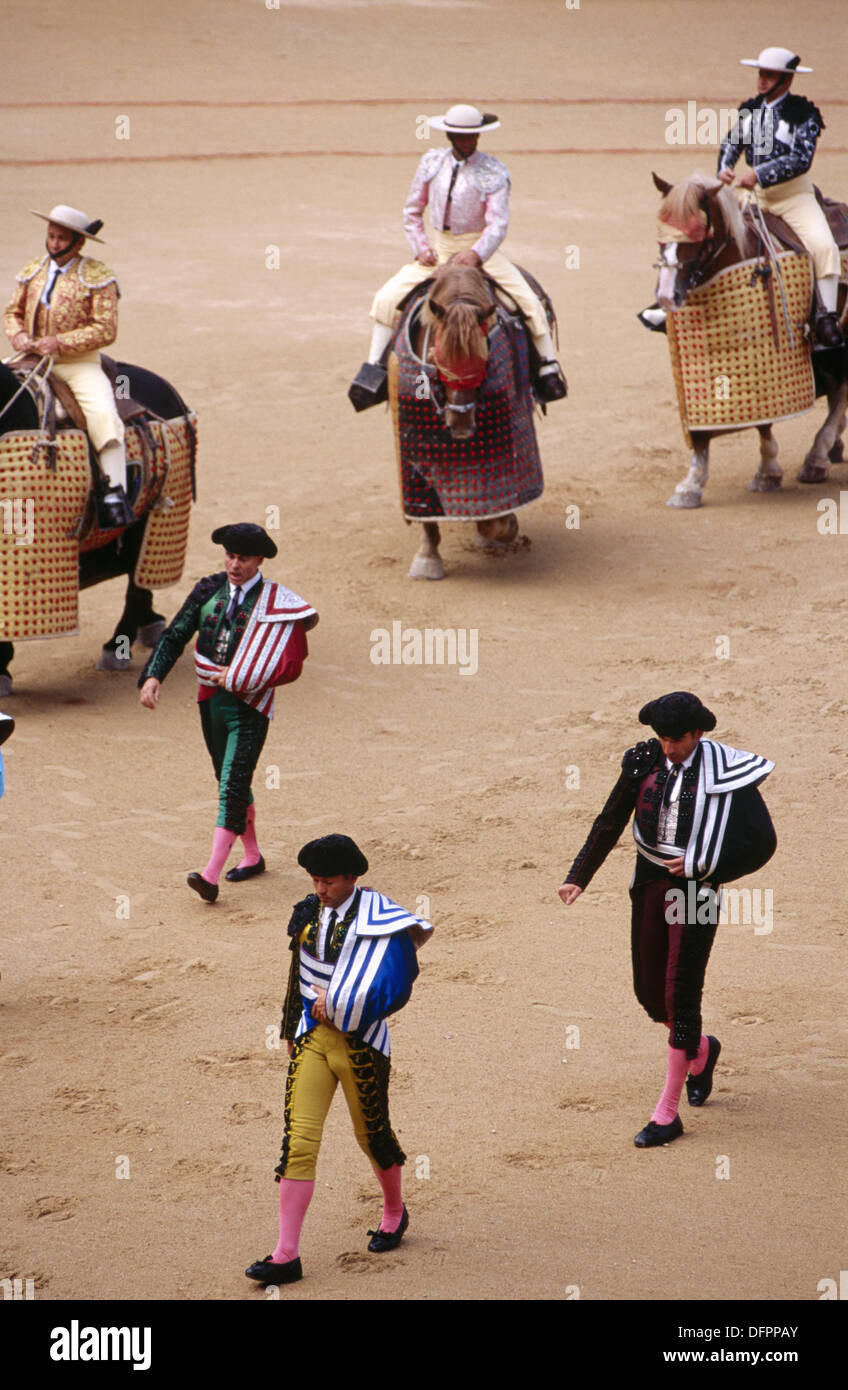 Start of bullfight hi-res stock photography and images - Alamy