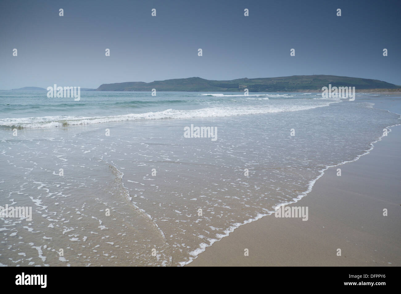 A warm July afternoon at Porth Neigwl Stock Photo - Alamy