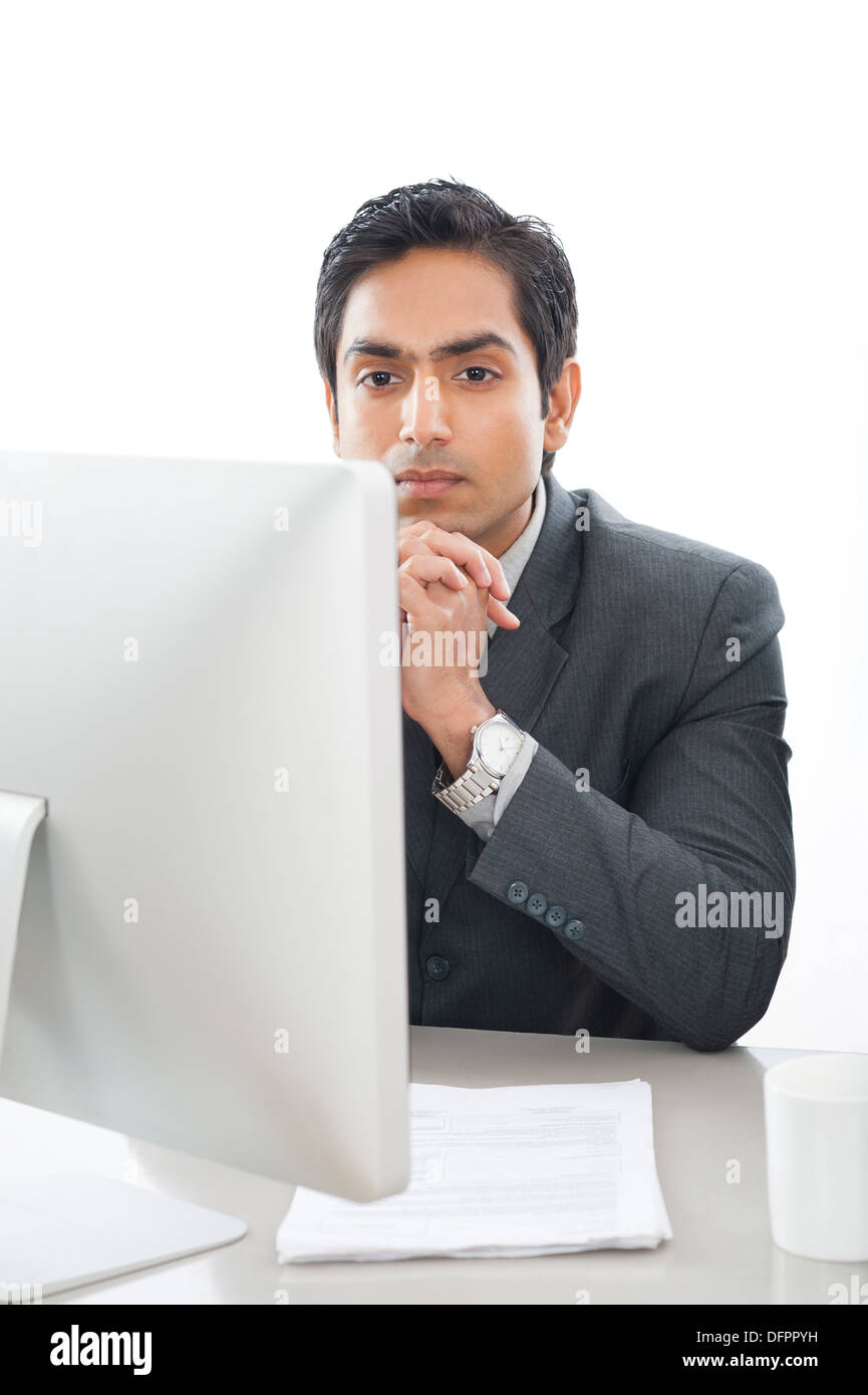 Person sitting in front of computer hi-res stock photography and images - Alamy