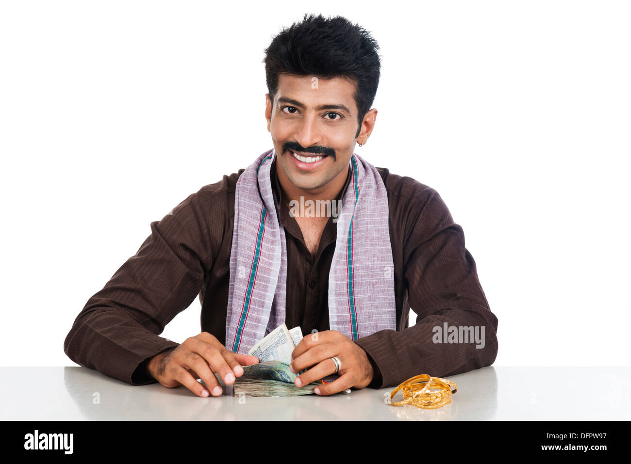 Man counting money hi-res stock photography and images - Alamy