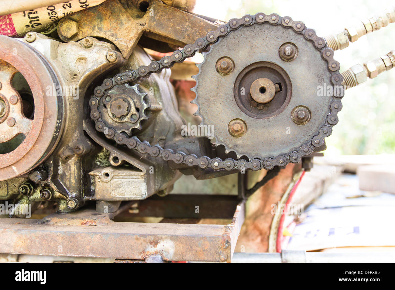 Rusty Cogs And Chain High Resolution Stock Photography and Images - Alamy