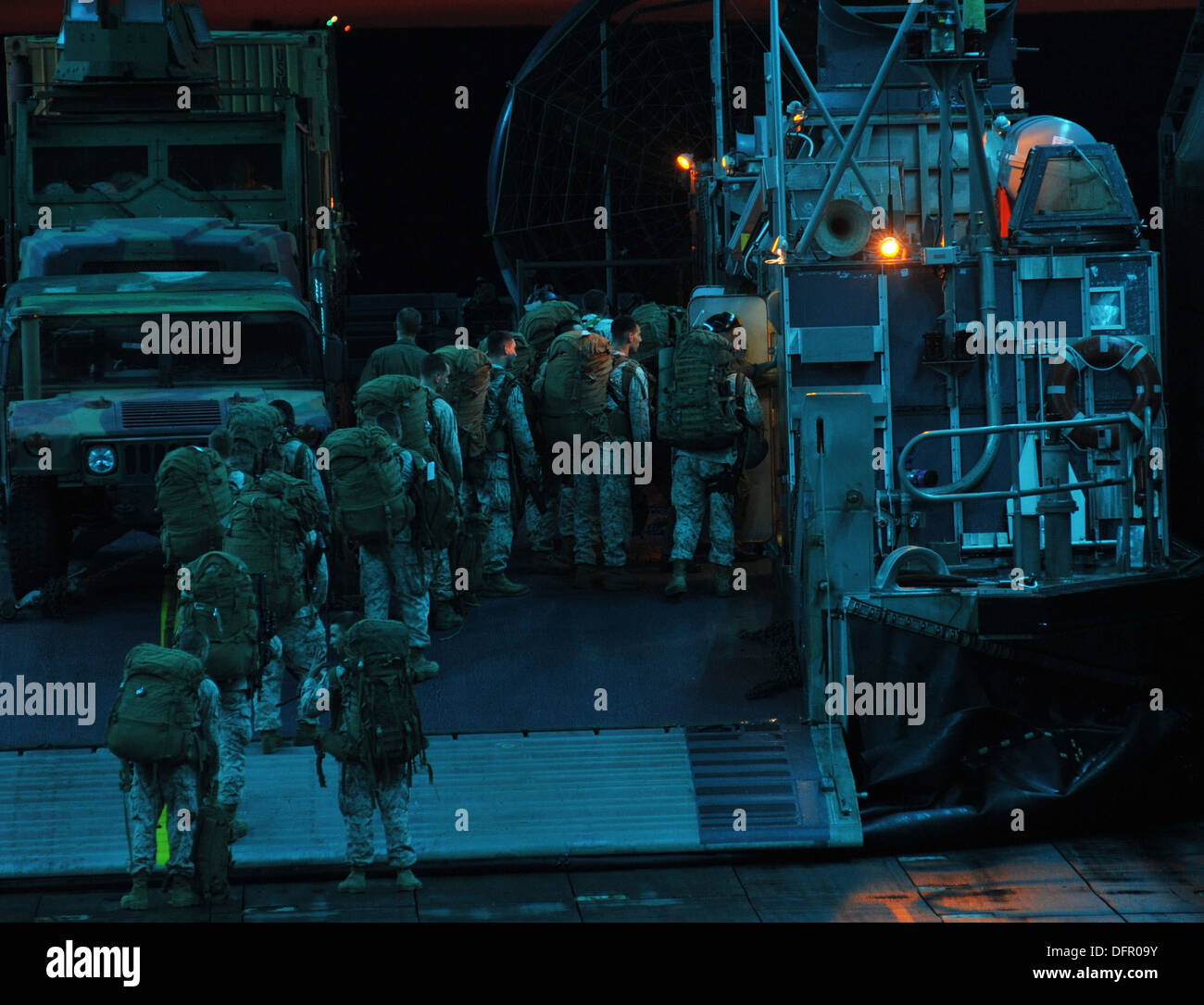 22nd marine expeditionary unit hi-res stock photography and images - Alamy