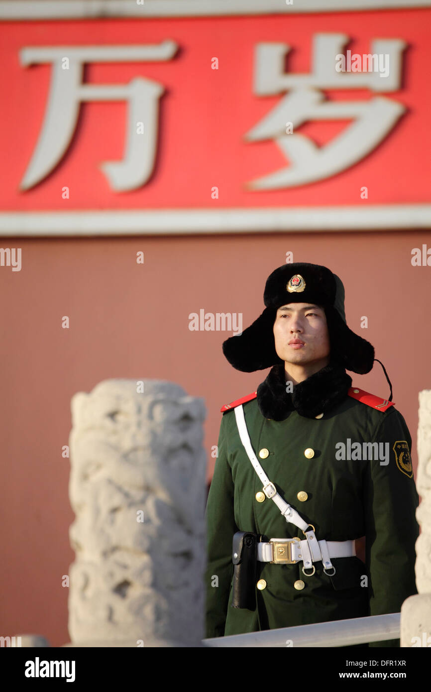 Do not park in front of the gate hi-res stock photography and images ...