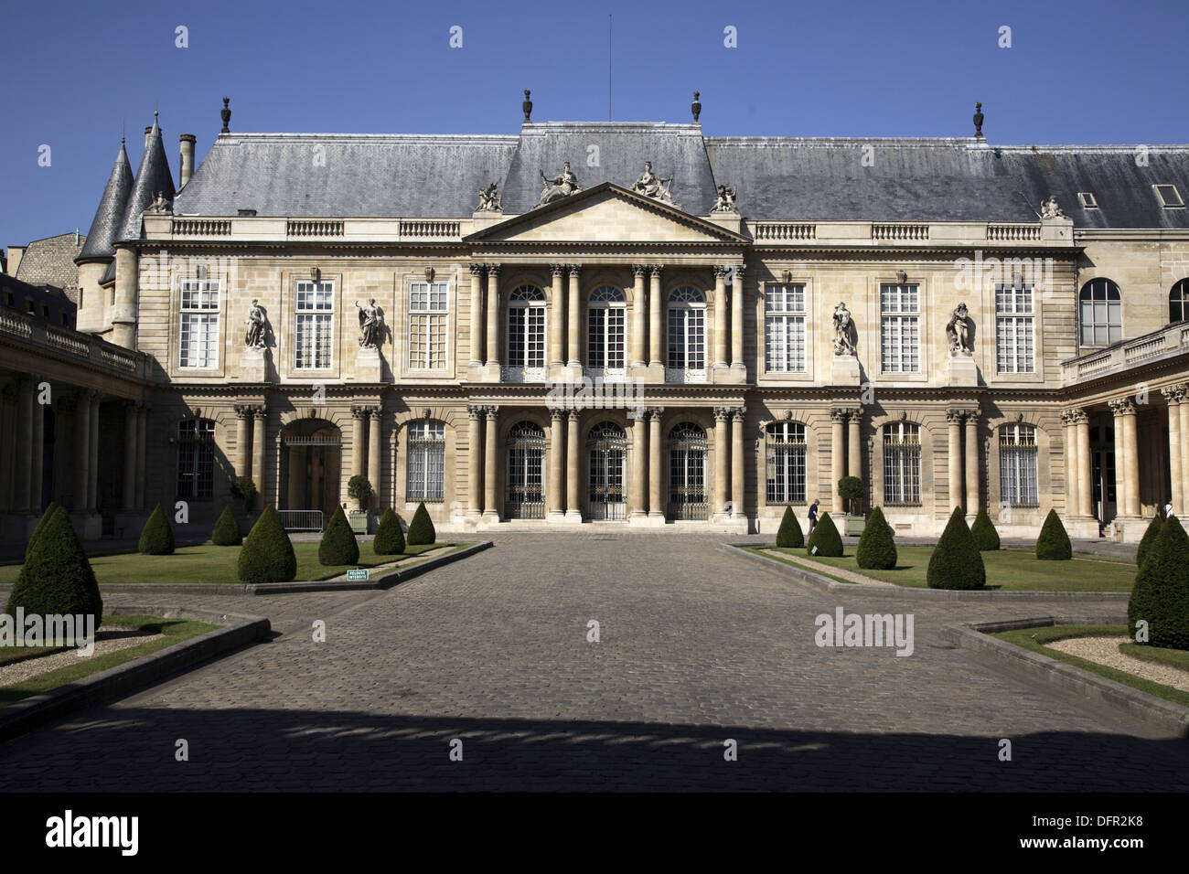 Archives of france hi-res stock photography and images - Alamy