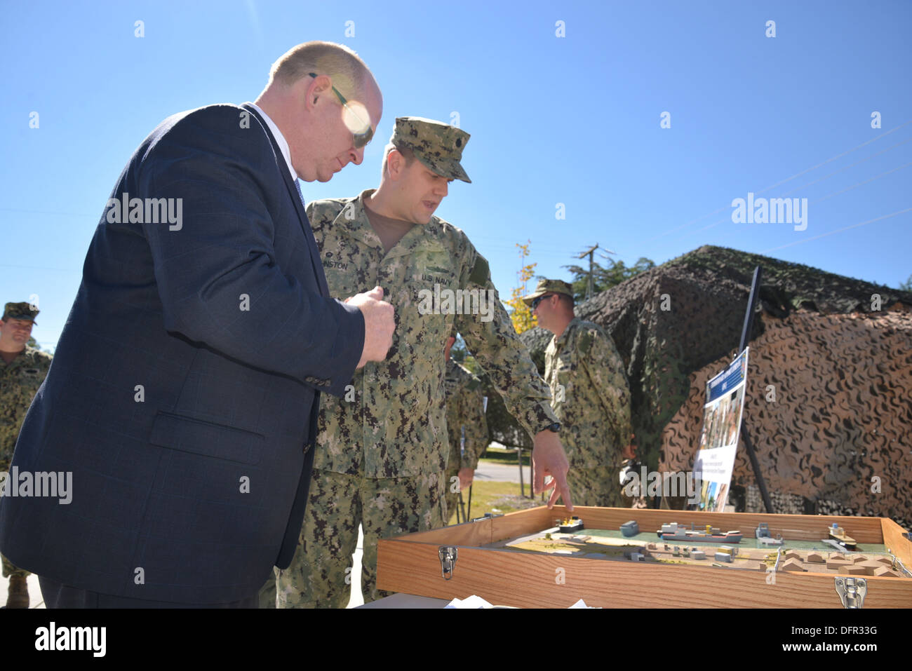 Navy cargo handling battalion 1 hi-res stock photography and images - Alamy