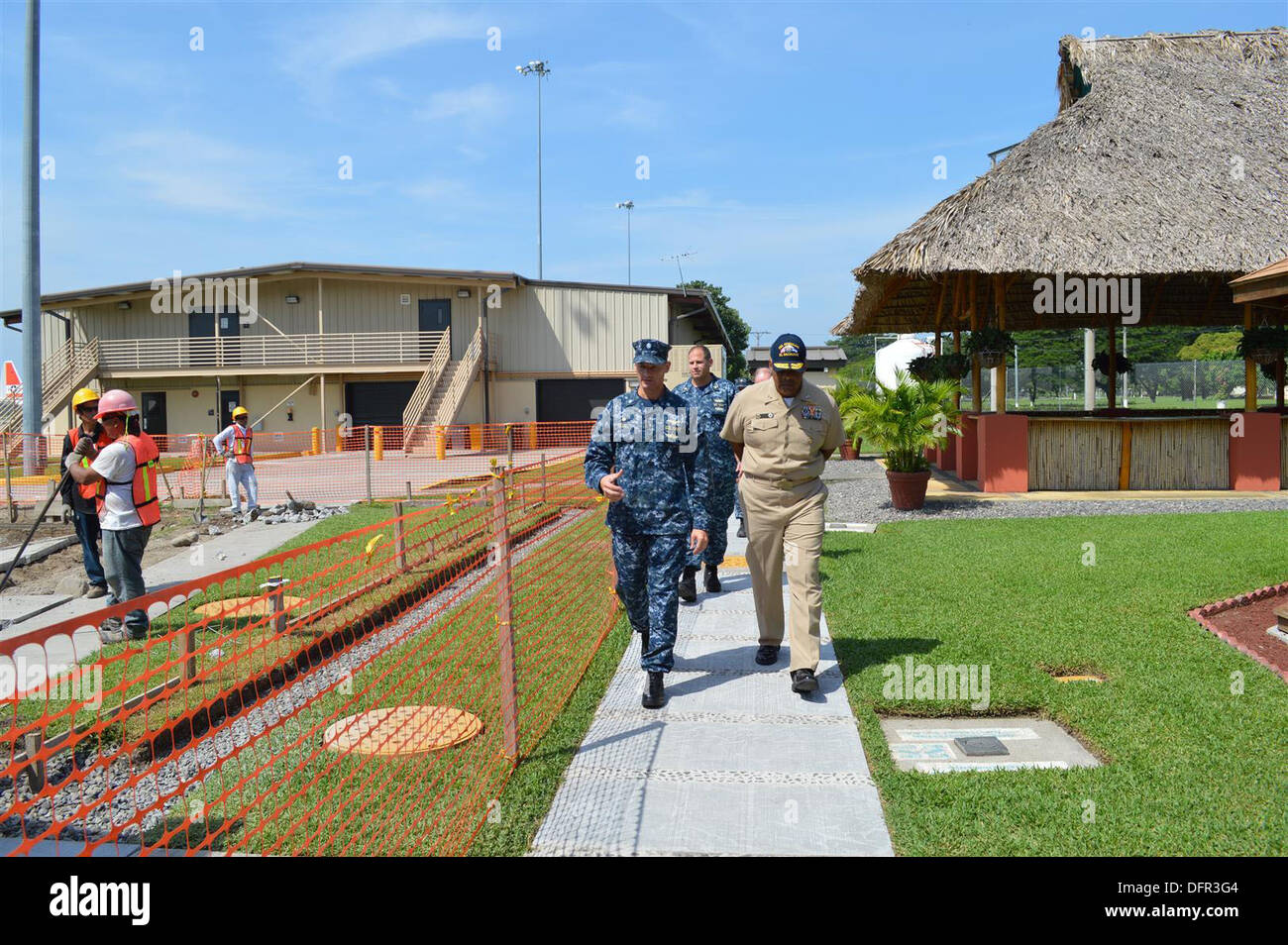 COMALAPA, El Salvador (Sept. 26, 2013) Cmdr. Odin Klug, commanding ...