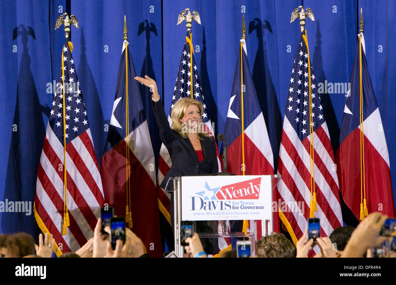 Woman running for governor hi-res stock photography and images - Alamy