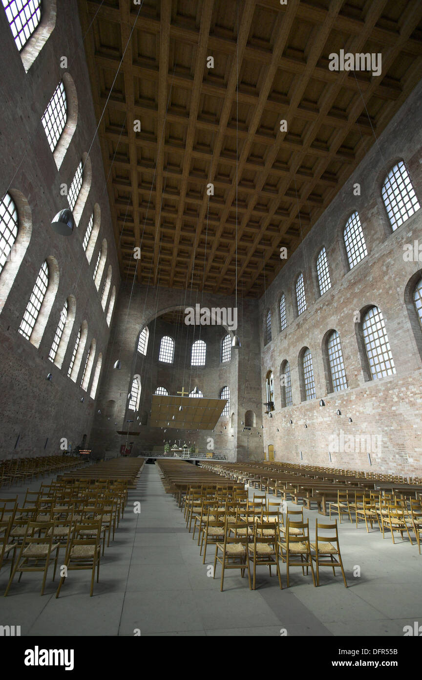 Interior of basilica constantine hi-res stock photography and images ...
