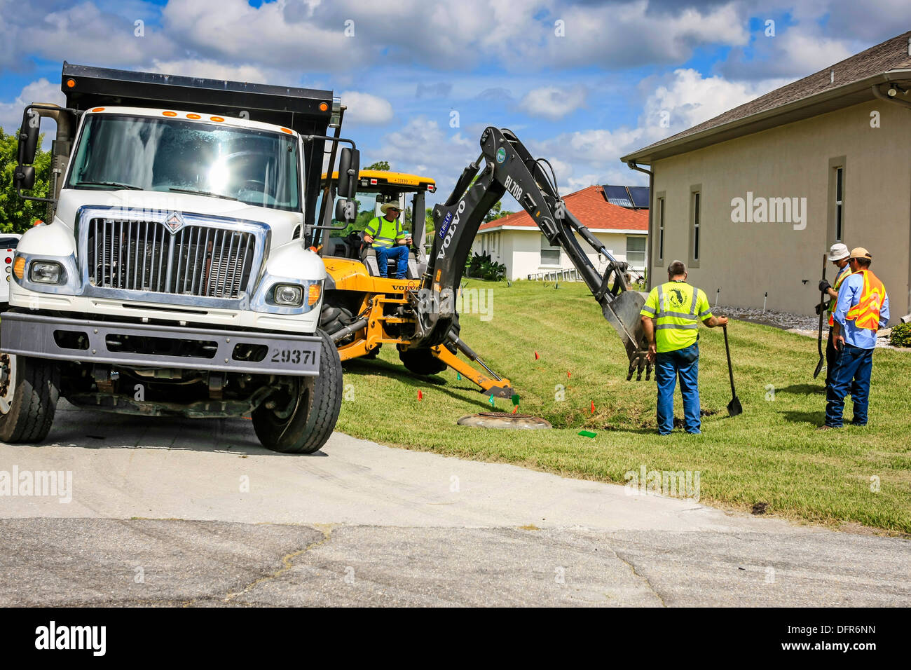 Dig out hi-res stock photography and images - Alamy