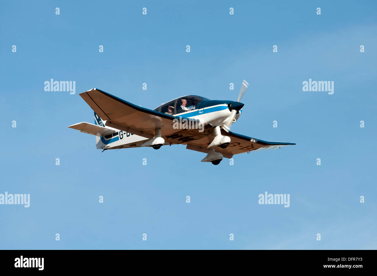 Robin DR400 Regent (G-BSDH) approaching Wellesbourne Airfield Stock ...